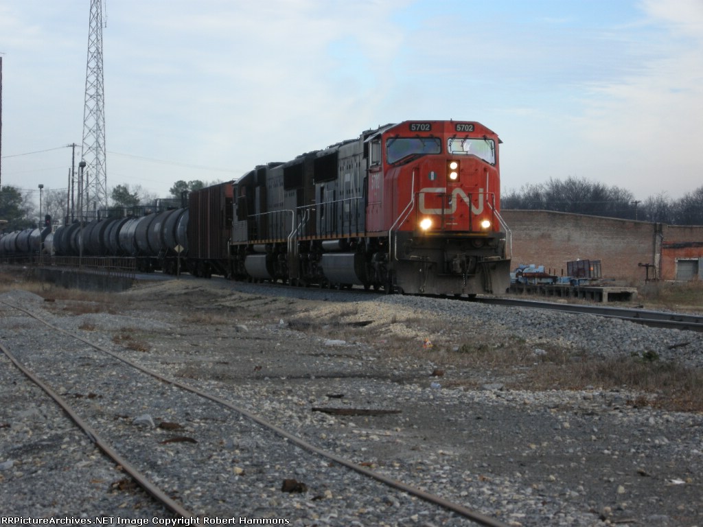 CN 5702